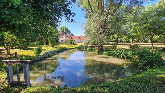 Maison à vendre - Lorris - 8 pièces - 4 chambres