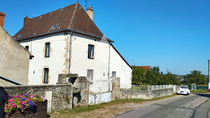 Maison à vendre - Saint-Romain-sous-Gourdon - 8 pièces - 4 chambres