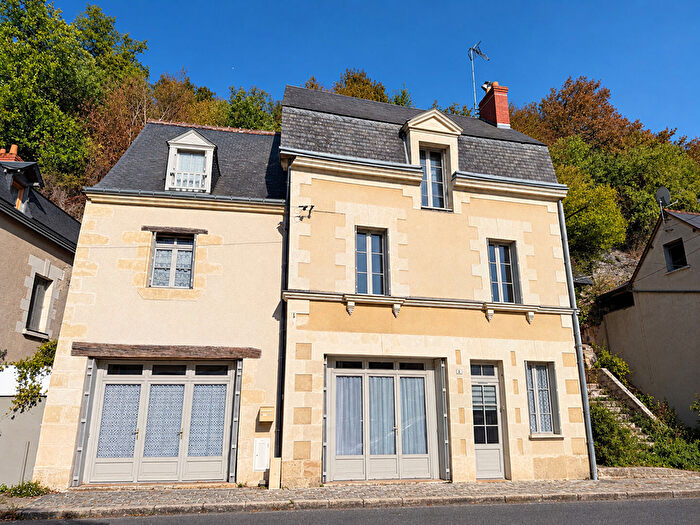 Villaines-les-Rochers : Maison 6 pièces à vendre