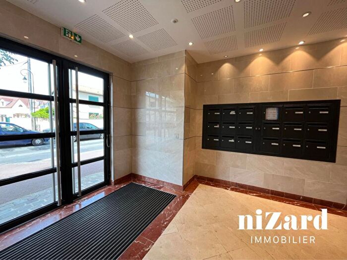Les Clayes-sous-Bois, Centre-ville - Appartement 1 pièce à vendre