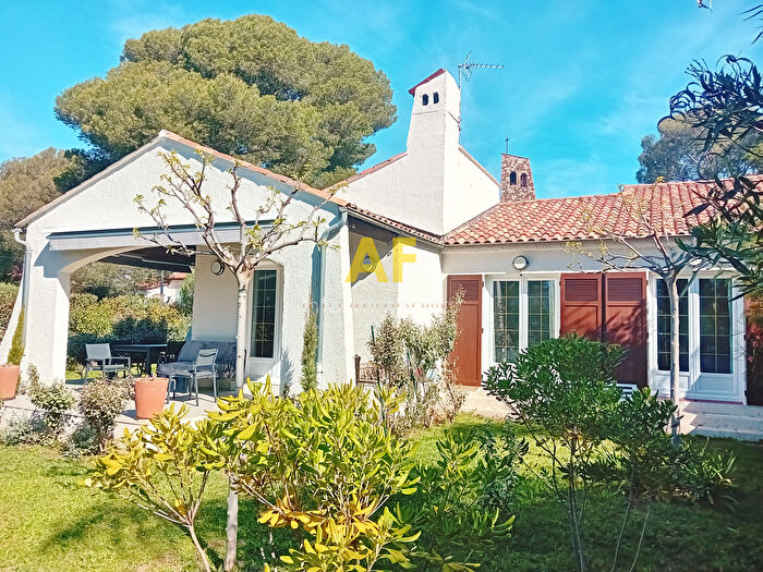 Maison à vendre - Saint-Raphaël, Plateau Notre-Dame - 4 pièces - 3 chambres