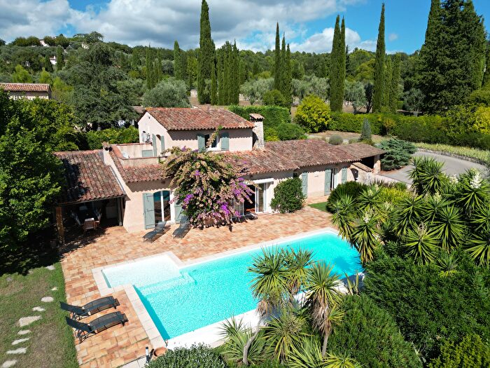 Maison à vendre - Grasse - 7 pièces - 4 chambres