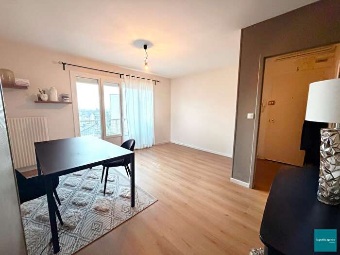 Appartement à louer - Caen, Grâce de Dieu - 3 pièces - 2 chambres