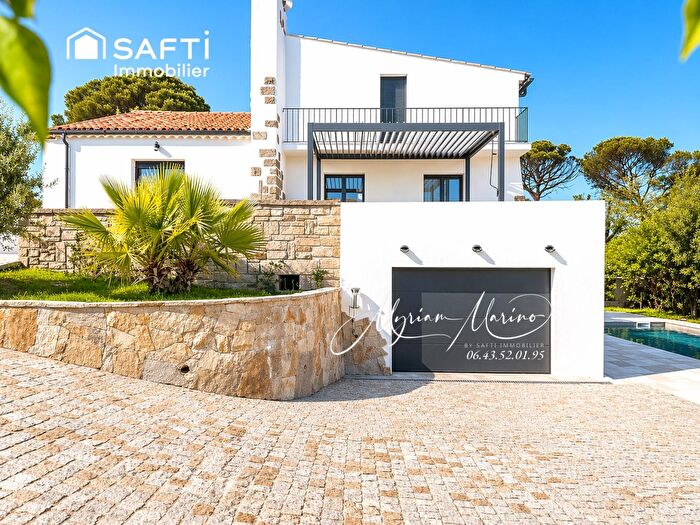 Fréjus, Saint-Aygulf : Maison 5 pièces à vendre