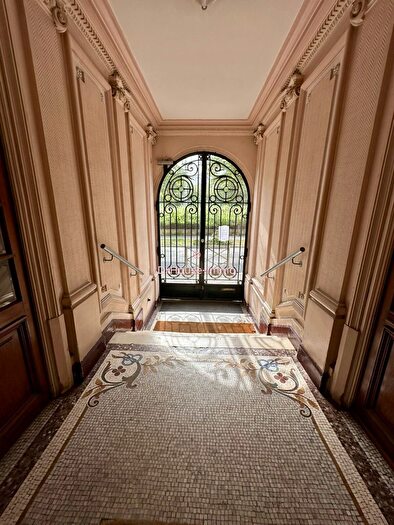 Appartement 1 pièce à vendre - Rosny-sous-Bois, Centre-ville