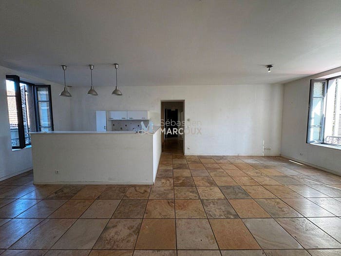 Estialet le Bouchet, Montbrison : Appartement 4 pièces à louer