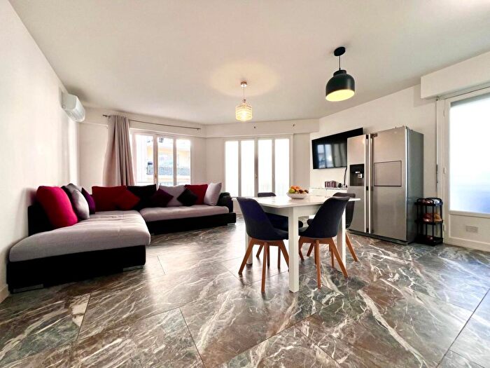 Appartement 3 pièces à Nice, Saint-Sylvestre, à vendre