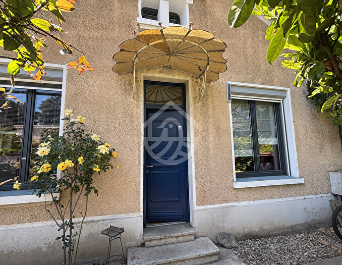 Maison 4 pièces à Valence, Valensolles, à vendre