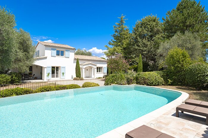 Maison à vendre - Le Rouret - 5 pièces - 3 chambres