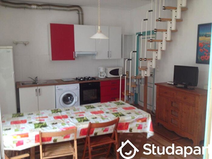 Appartement à louer - Ouest, Aytré - 1 pièce - 3 chambres