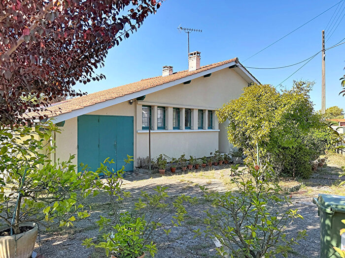 Villenave-d'Ornon, Chambéry, La Monnaie, Carbonnieux, Trigan : Maison 4 pièces à vendre