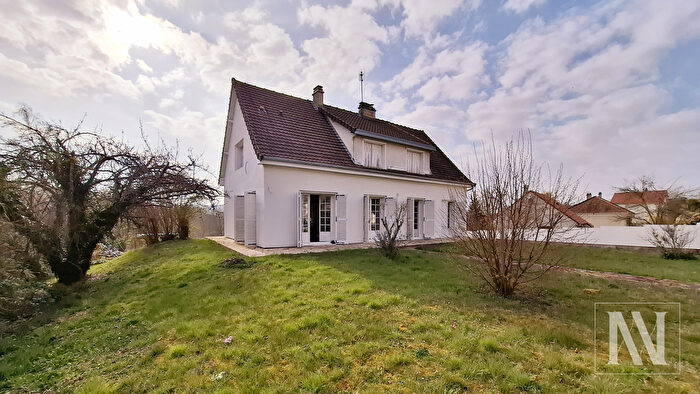 Maison à vendre - Aix-en-Othe - 6 pièces - 5 chambres