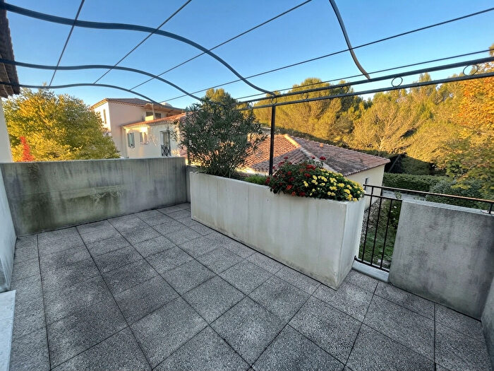 Appartement 3 pièces à louer - Lambesc