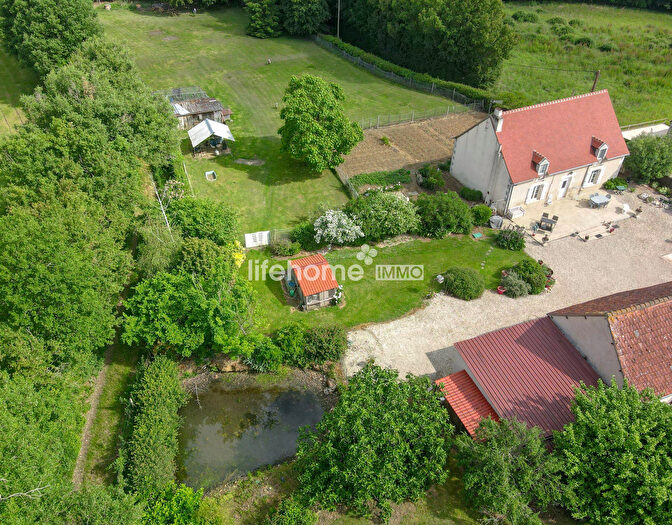 Maison 7 pièces à vendre à Saint-Hilaire-sur-Benaize