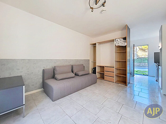 Appartement à louer - La Ferrière - 1 pièce - 1 chambre