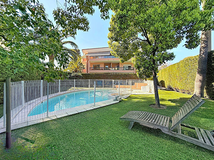 Appartement à vendre - Cannes, Prado, République - 2 pièces - 1 chambre