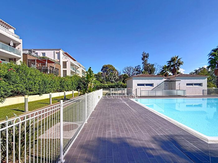 Appartement à vendre - Le Cannet, Aubarède - 2 pièces - 1 chambre