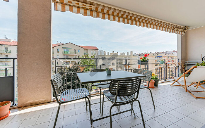 Appartement 4 pièces à vendre - Lyon 3ème, Voltaire, Part Dieu