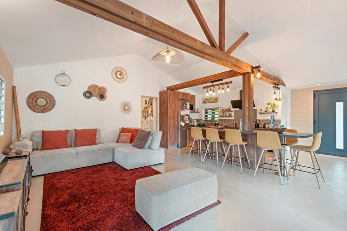 Maison 4 pièces à Saint-Paul, Ermitage les Bains, à louer