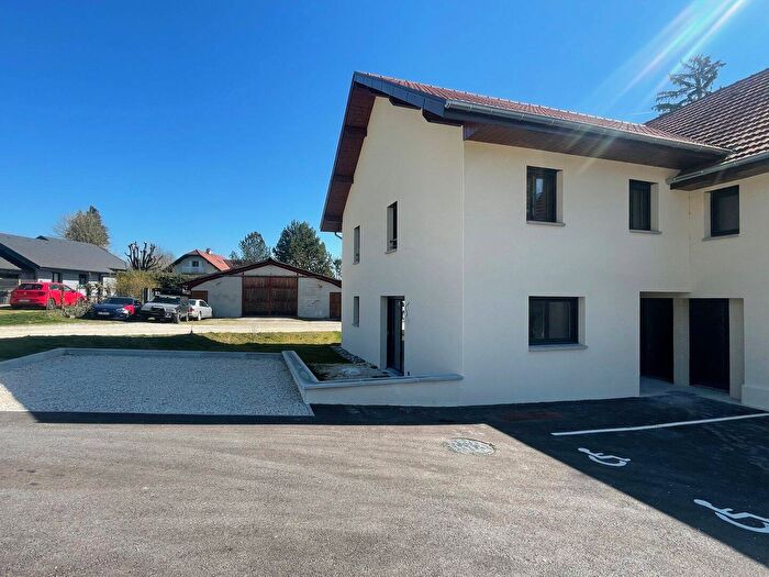 Maison 4 pièces à Vallières-sur-Fier, à louer
