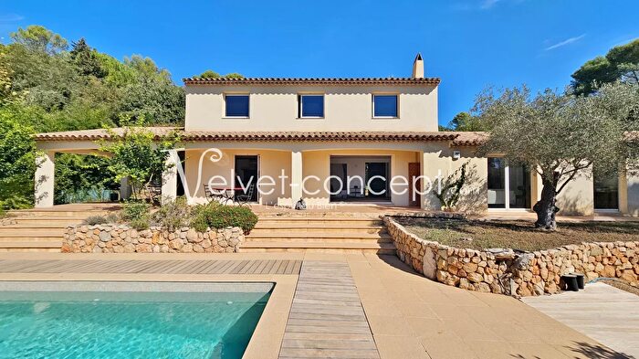 Maison 6 pièces à Biot, à vendre