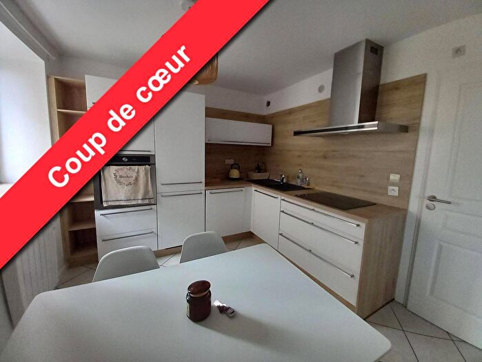 Maison 3 pièces à louer à Blacé