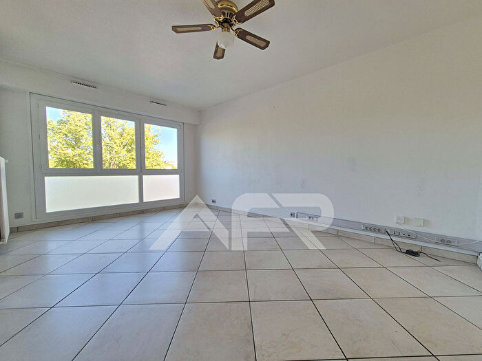 Chatou, Nord - Appartement 5 pièces à vendre