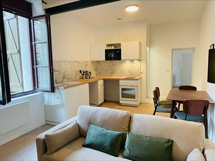 Appartement à louer - Peripherie, Saint-Georges-dOrques - 2 pièces - 1 chambre