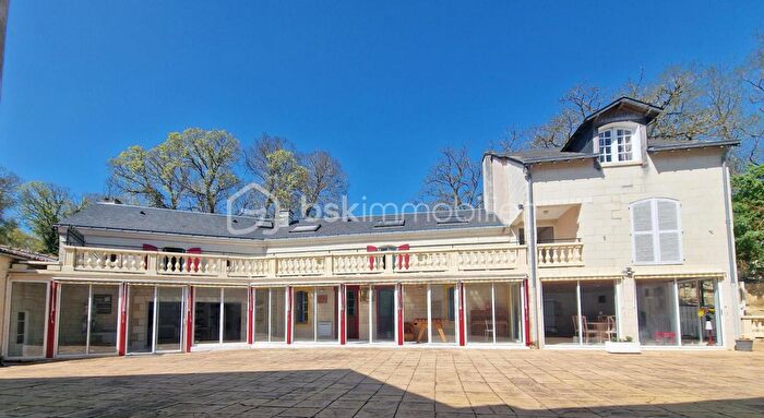 Loudun : Maison 8 pièces à vendre