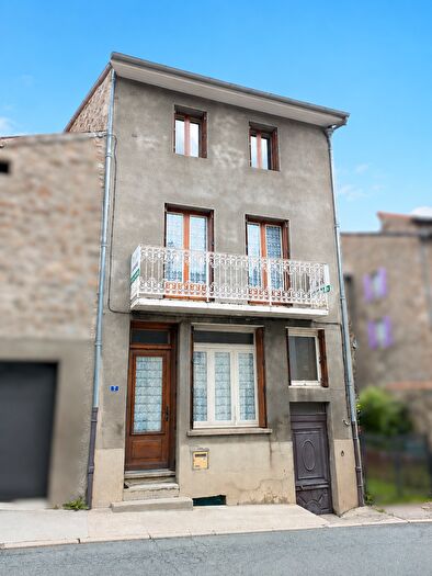 Saint-Sauveur-en-Rue - Maison 5 pièces à vendre