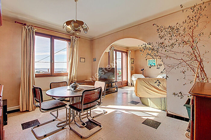 Appartement à vendre - Rognac - 4 pièces - 3 chambres