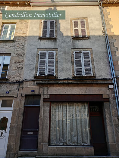 Maison à vendre - Bourganeuf - 6 pièces - 4 chambres