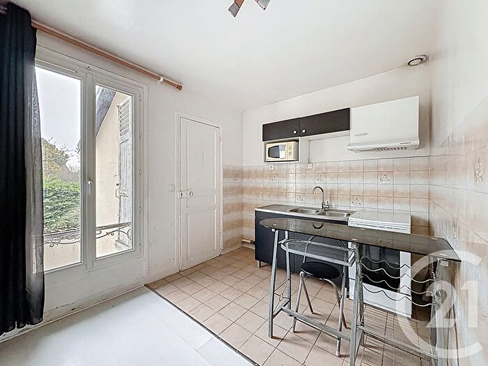 Appartement à vendre - Clichy-sous-Bois, La Butte, Les Limites - 2 pièces - 1 chambre