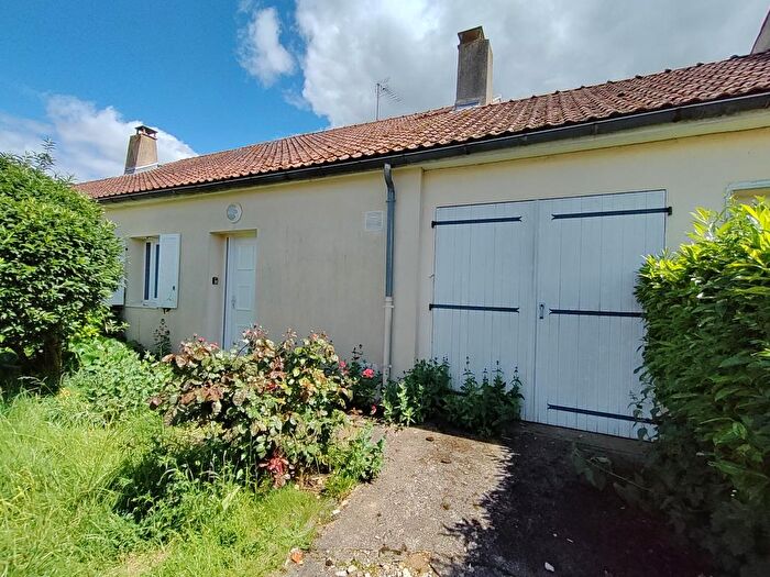 Maison 4 pièces à vendre à Crèvecur-le-Grand, Crèvecoeur-le-Grand