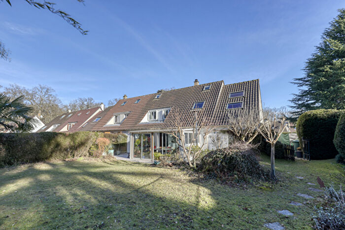 Maison à vendre - Saint-Fargeau-Ponthierry - 6 pièces - 4 chambres