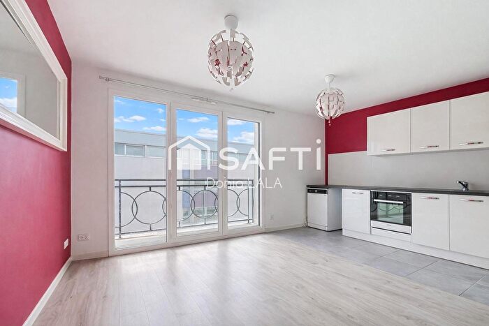 Appartement à vendre - Choisy-le-Roi, Centre-ville, Parc Prairie, Hautes Bornes - 2 pièces - 1 chambre