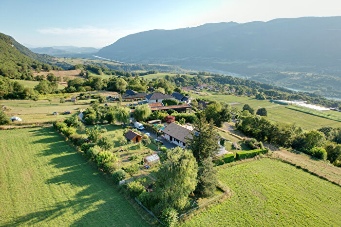 Seyssel - Maison 5 pièces à vendre