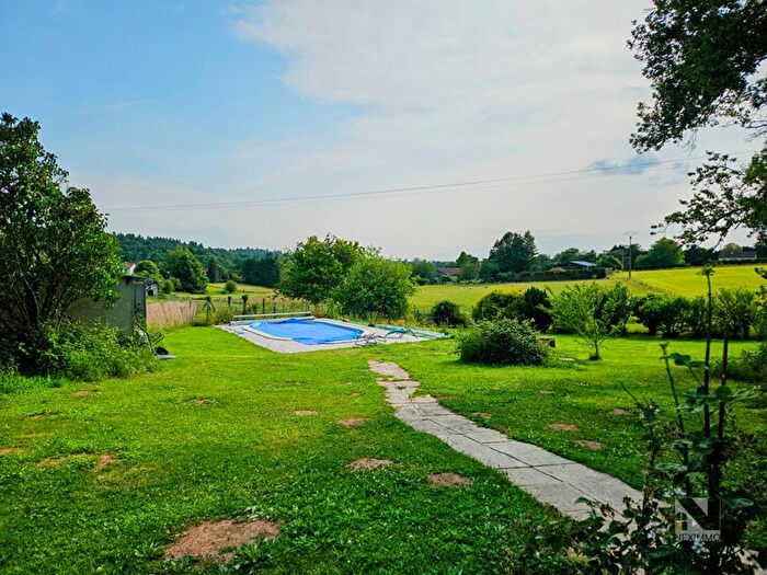 Maison à vendre - La Meyze - 5 pièces - 3 chambres