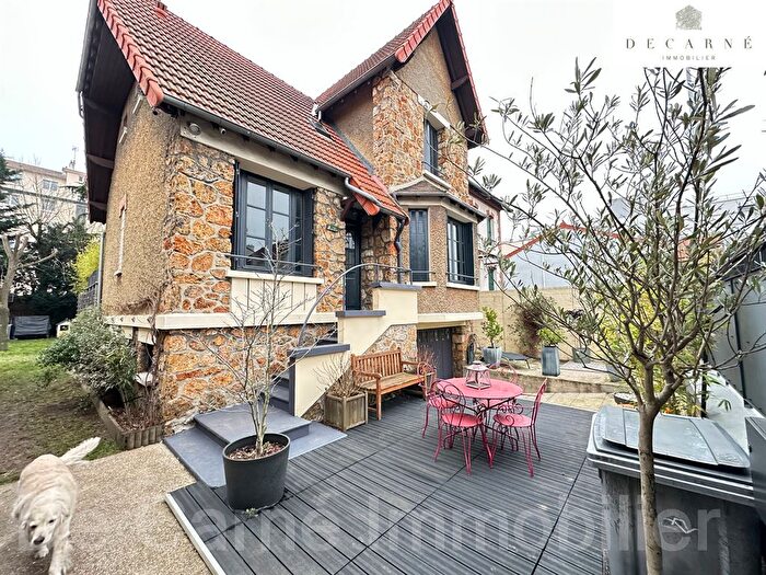 Maison à vendre - Nanterre - 7 pièces - 5 chambres