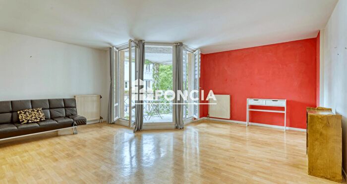 Appartement 2 pièces à Cergy, Axe Majeur, Horloge, à vendre