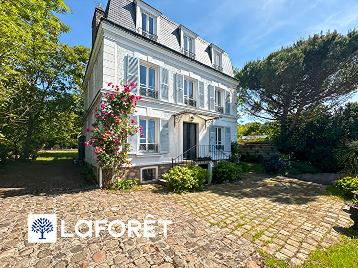 Maison 8 pièces à vendre à Villemoisson-sur-Orge