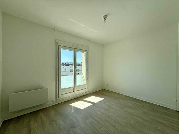 Appartement à louer - Clermont-Ferrand, Saint-Jacques - 1 pièce