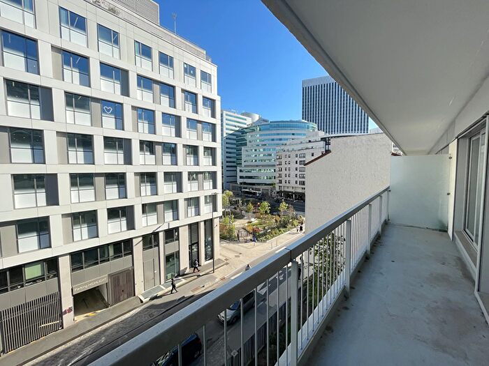 Appartement 3 pièces à vendre - Courbevoie, Hôtel de ville