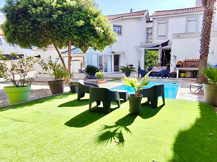 Béziers, Champ de Mars : Maison 6 pièces à vendre