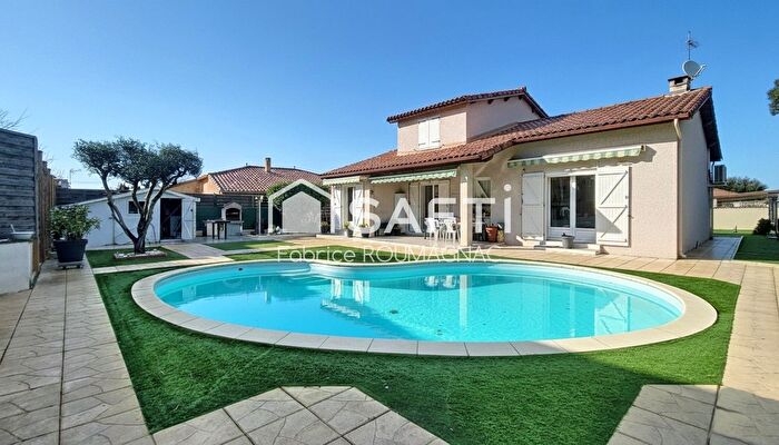 Maison à vendre - Colombiers - 6 pièces - 4 chambres