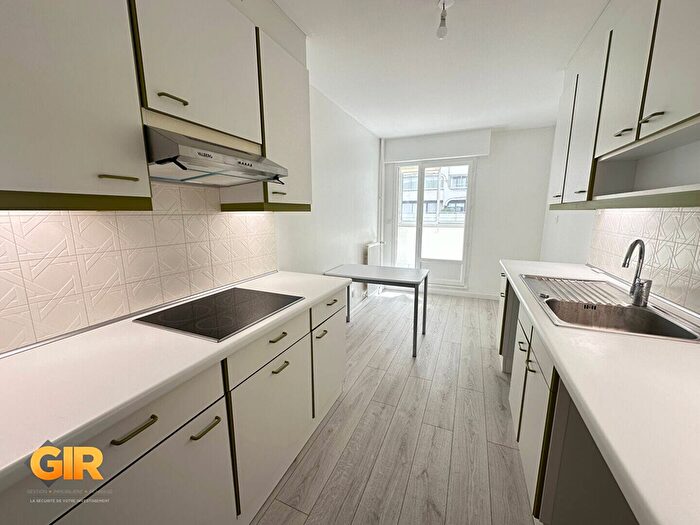 Centre, Rennes : Appartement 3 pièces à louer