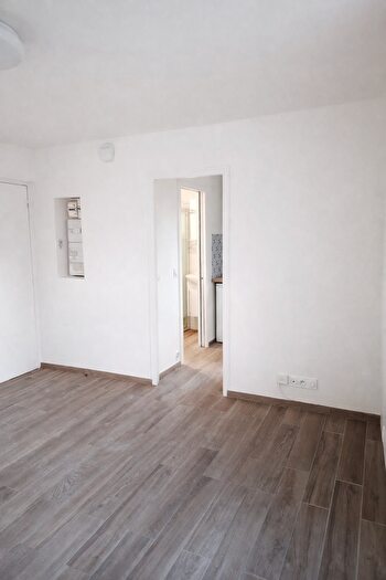 Appartement à louer - Saint-Maur-des-Fossés, Adamville - 1 pièce