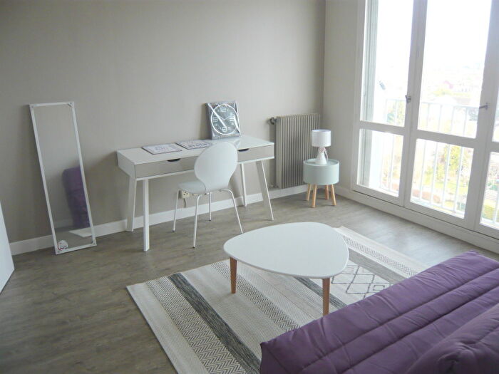 Appartement à louer - Troyes, Charmilles - 1 pièce - 1 chambre