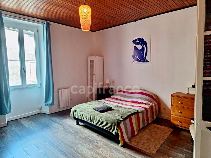 Maison à vendre - Puylaroque - 5 pièces - 3 chambres