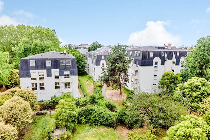 Appartement 4 pièces à vendre à La Garenne-Colombes, Centre Nord, Gare, Mairie